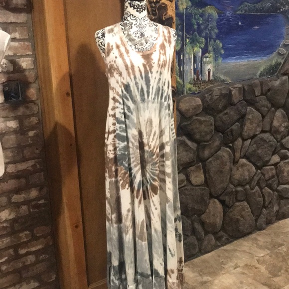 Tempo Paris | Dresses | Nwt Tempo Paris Tie Dye Sleeveless Maxi Dress ...